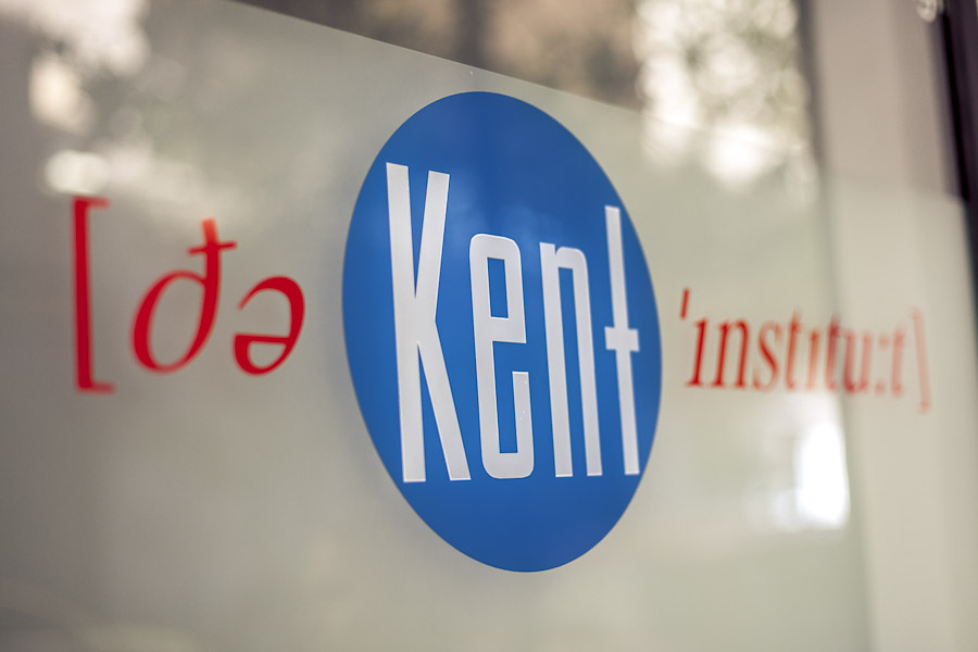 Contacto - The Kent Institute